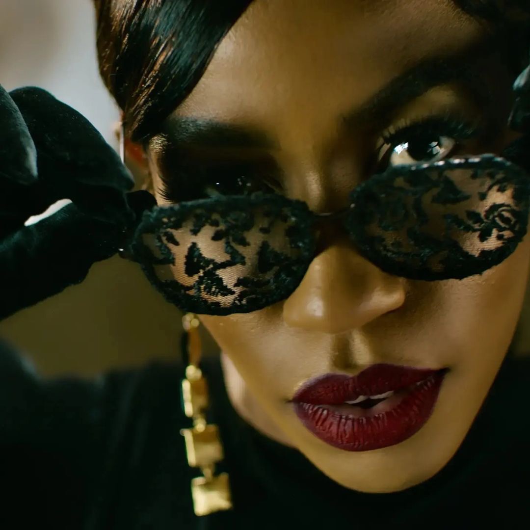 Video: Sony Music Songbird Vinka Releases New Single 'Onina ...